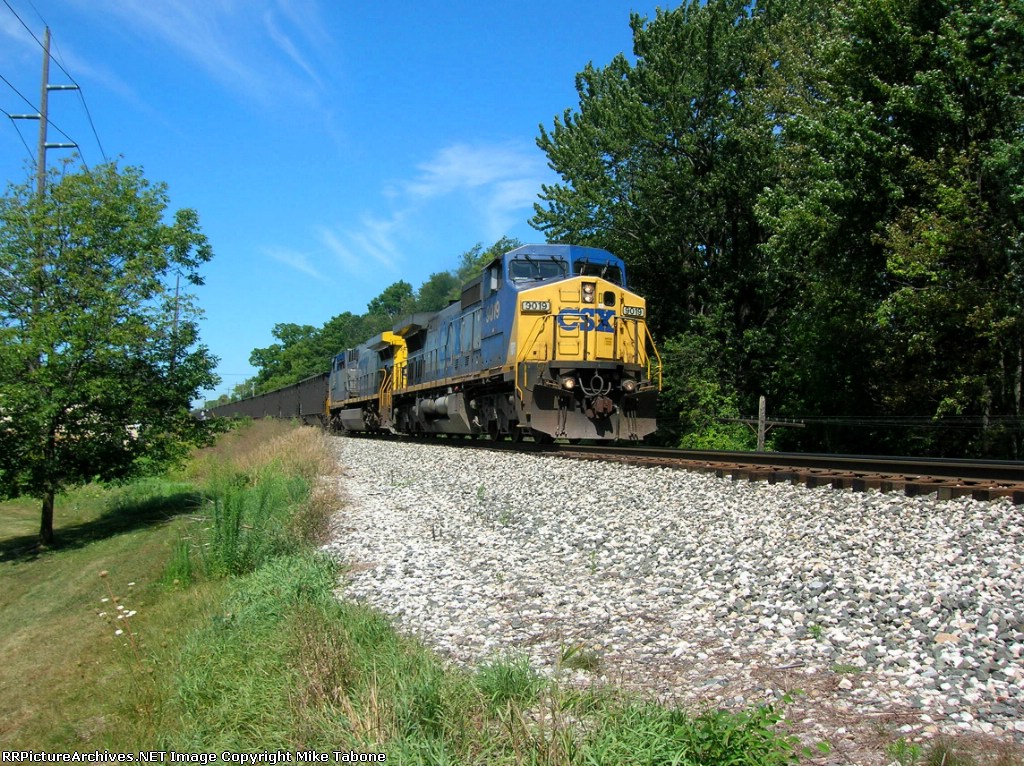 CSX 9019 on E445-13